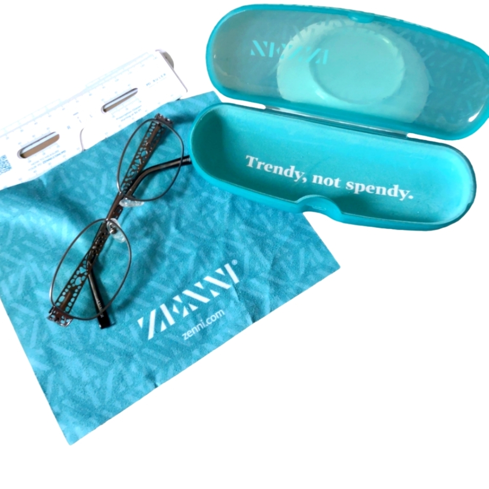 Zenni Glasses With Teal Case And Accessories - Gem